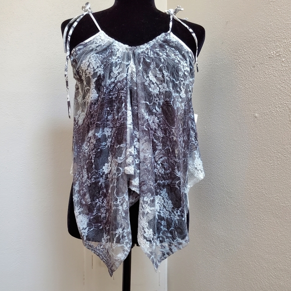 Windsor | Tops | Windsor Sleeveless Flutter Lace Cover Top Fits Sml Nwt ...